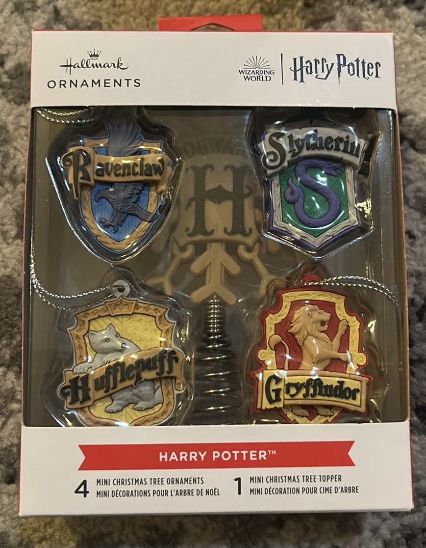 Other Hallmark Harry Potter Hogwarts 5" Miniature Tree Topper | Grailed