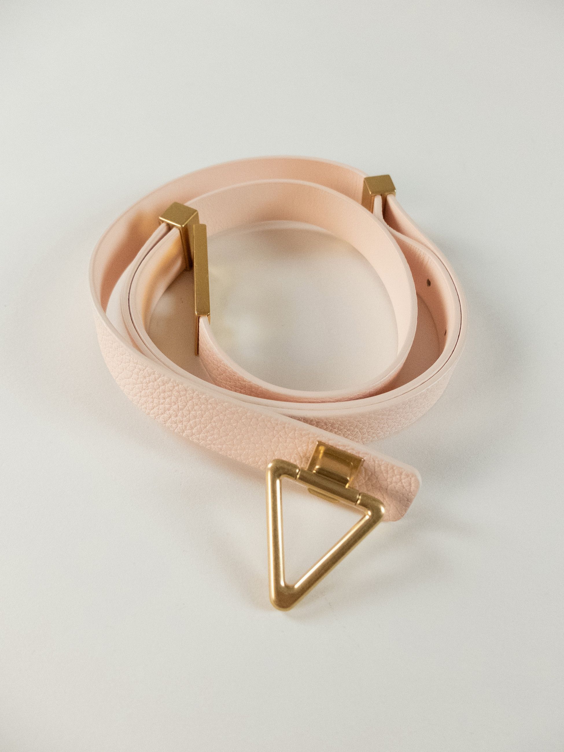 Bottega Veneta BOTTEGA VENETA Point Lock melon nude triangle leather ...