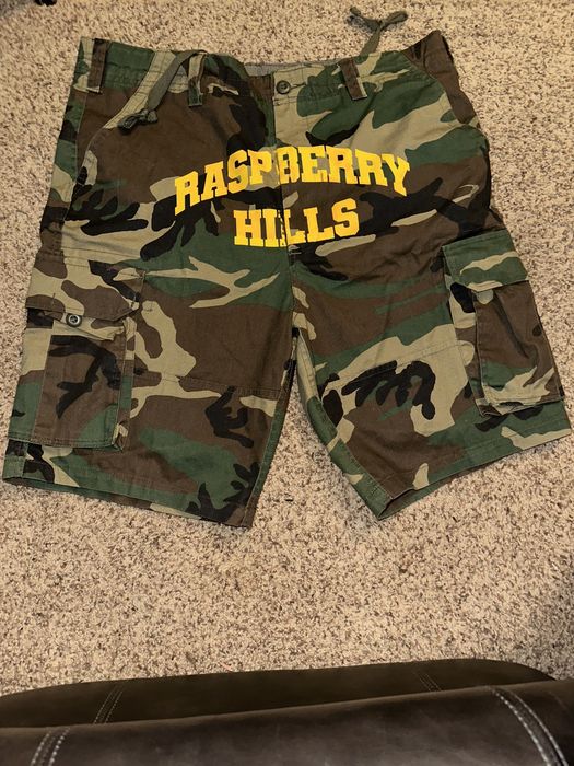 Designer Gv gallery Raspberry hills camo shorts | Grailed