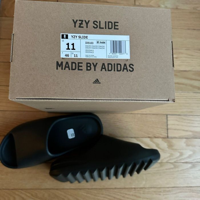 Adidas Adidas Yeezy Slide Dark Onyx US Sz 11 ID5103 *SHIPS FAST* | Grailed