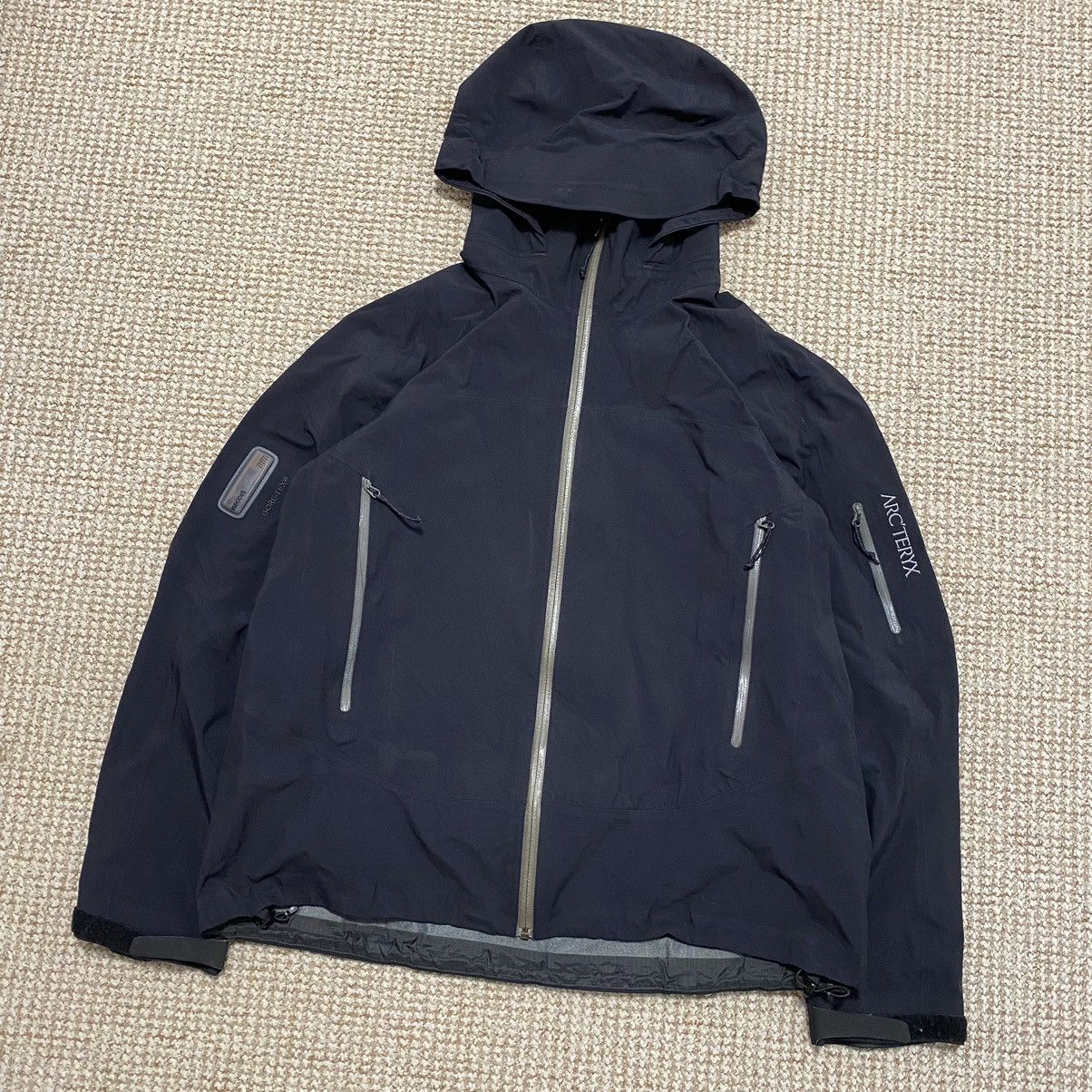 Arc'Teryx Arcteryx vintage Gore-Tex Recco lightweight black jacket ...