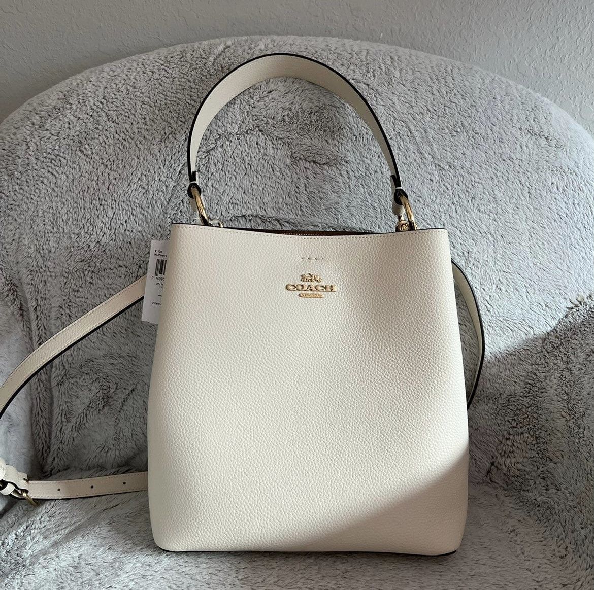 Coach coach town bucket bag 91122 | Grailed