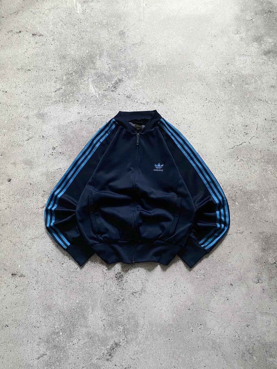 Adidas × Streetwear × Vintage VINTAGE 2000s ADIDAS EMBROIDERED TREFOIL ...