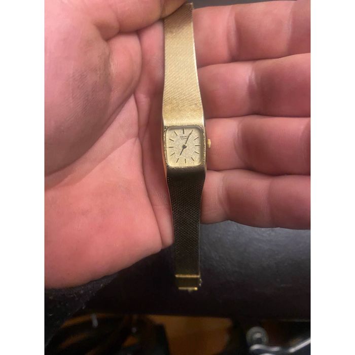 Seiko Vintage Seiko 16-3269 Gold Tone Women’s Watch. | Grailed