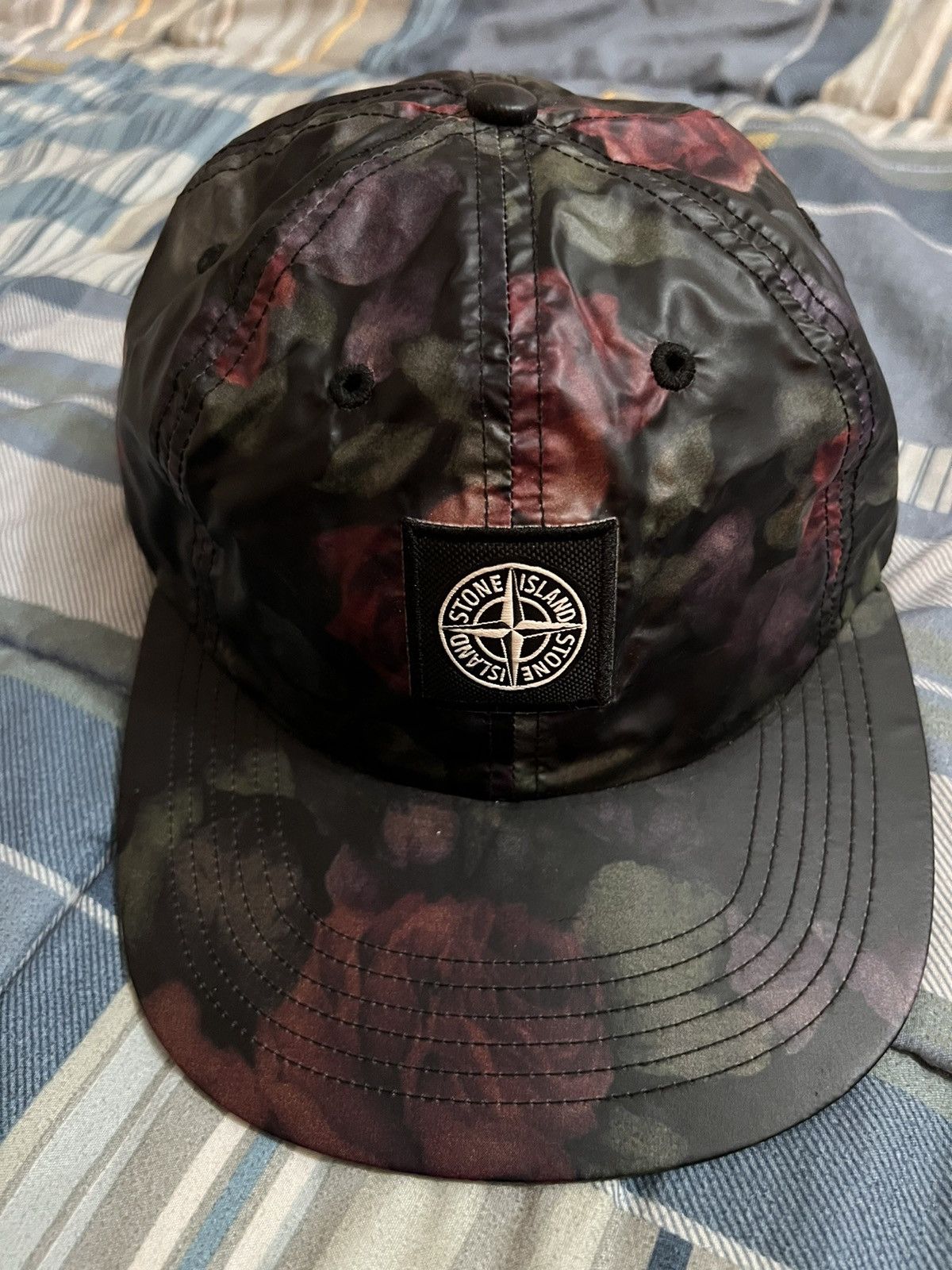 Supreme Stone Island supreme lamy 6 label black cap hat flower | Grailed