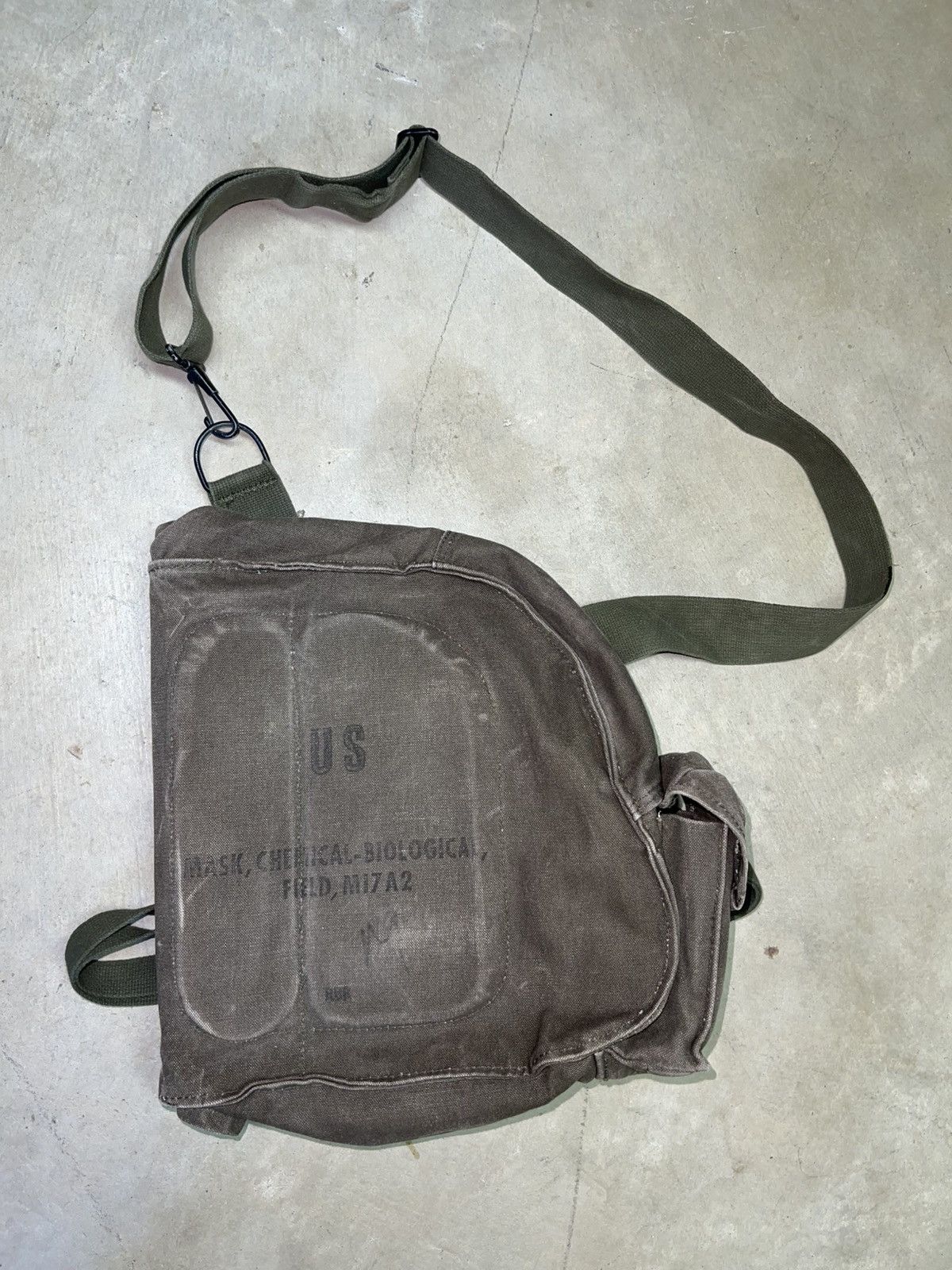 Military × Vintage Vintage 80s US Gas Mask M17A2 Military Bag | Grailed