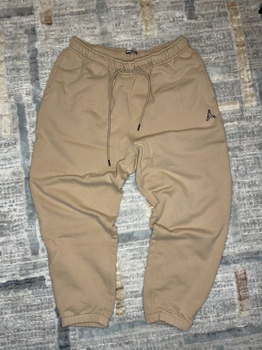 Jordan Brand Mens jordan essential sweatpants | Grailed