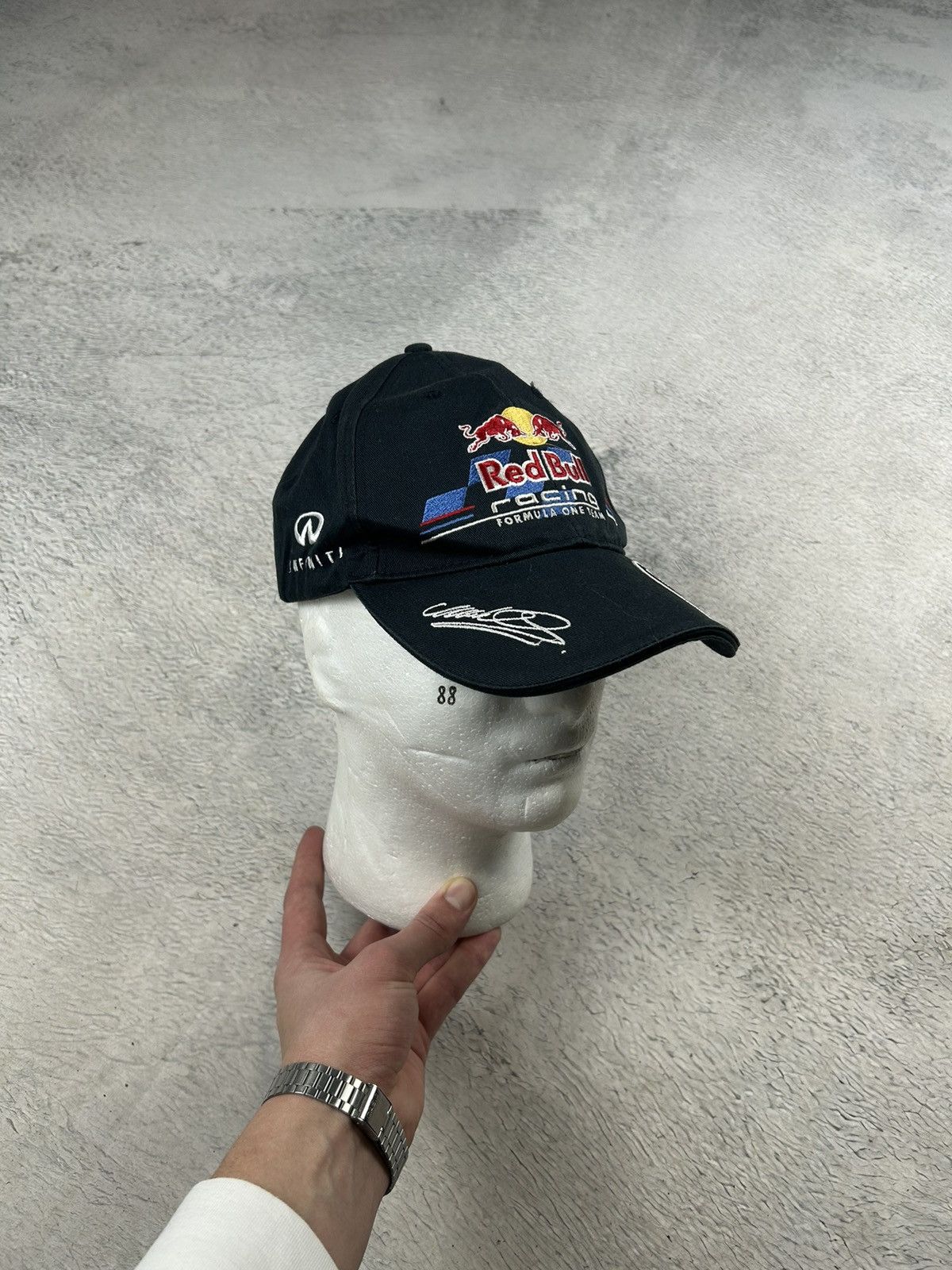Formula 1 × Red Bull Vintage Red Bull racing Cap Formula 1 Infiniti ...
