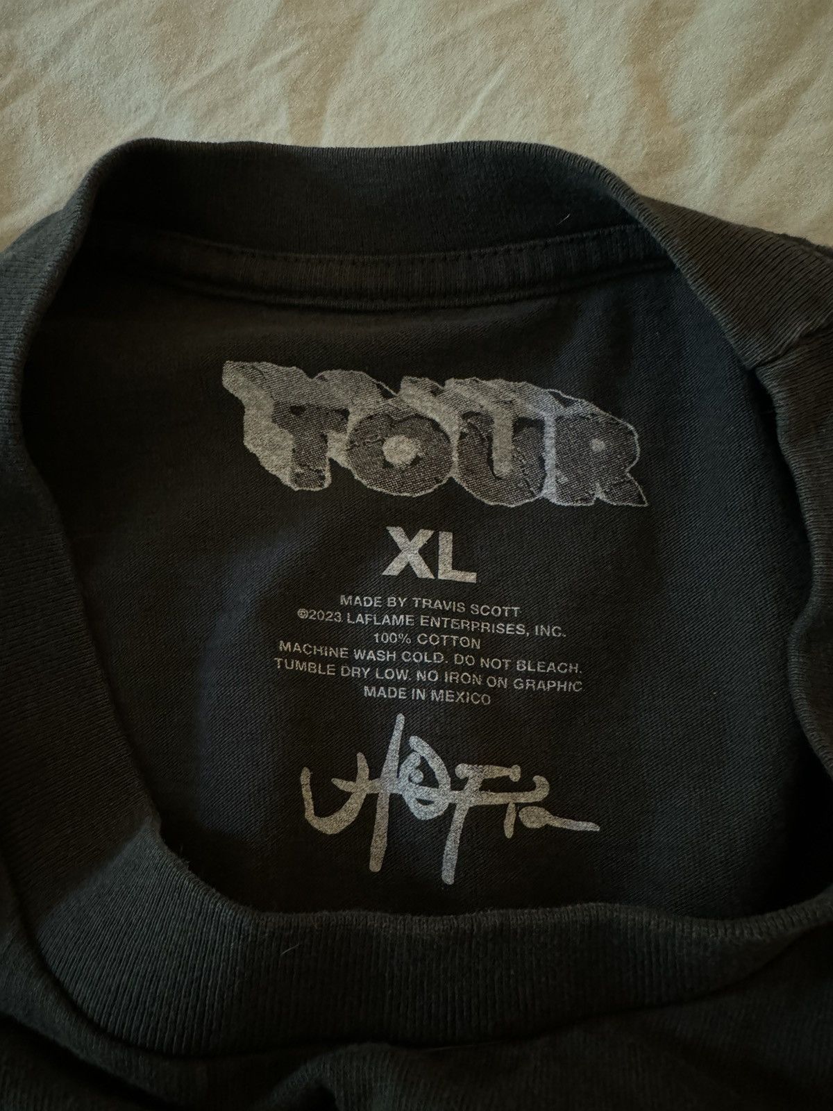 Travis Scott Utopia Tour Merch Heavyweight Tee | Grailed