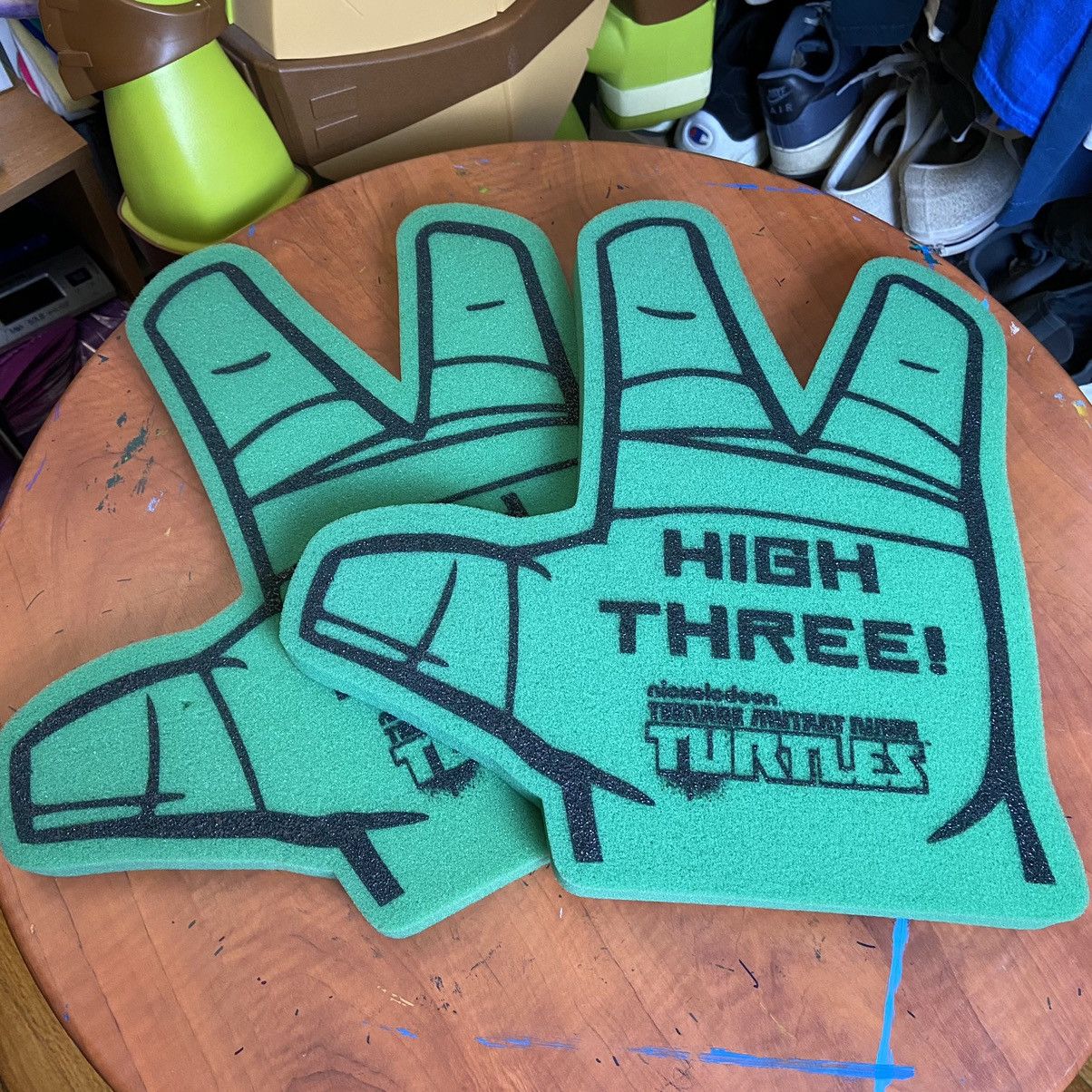 Nickelodeon × Vintage Teenage Mutant Ninja Turtles High 3 Foam Fingers ...