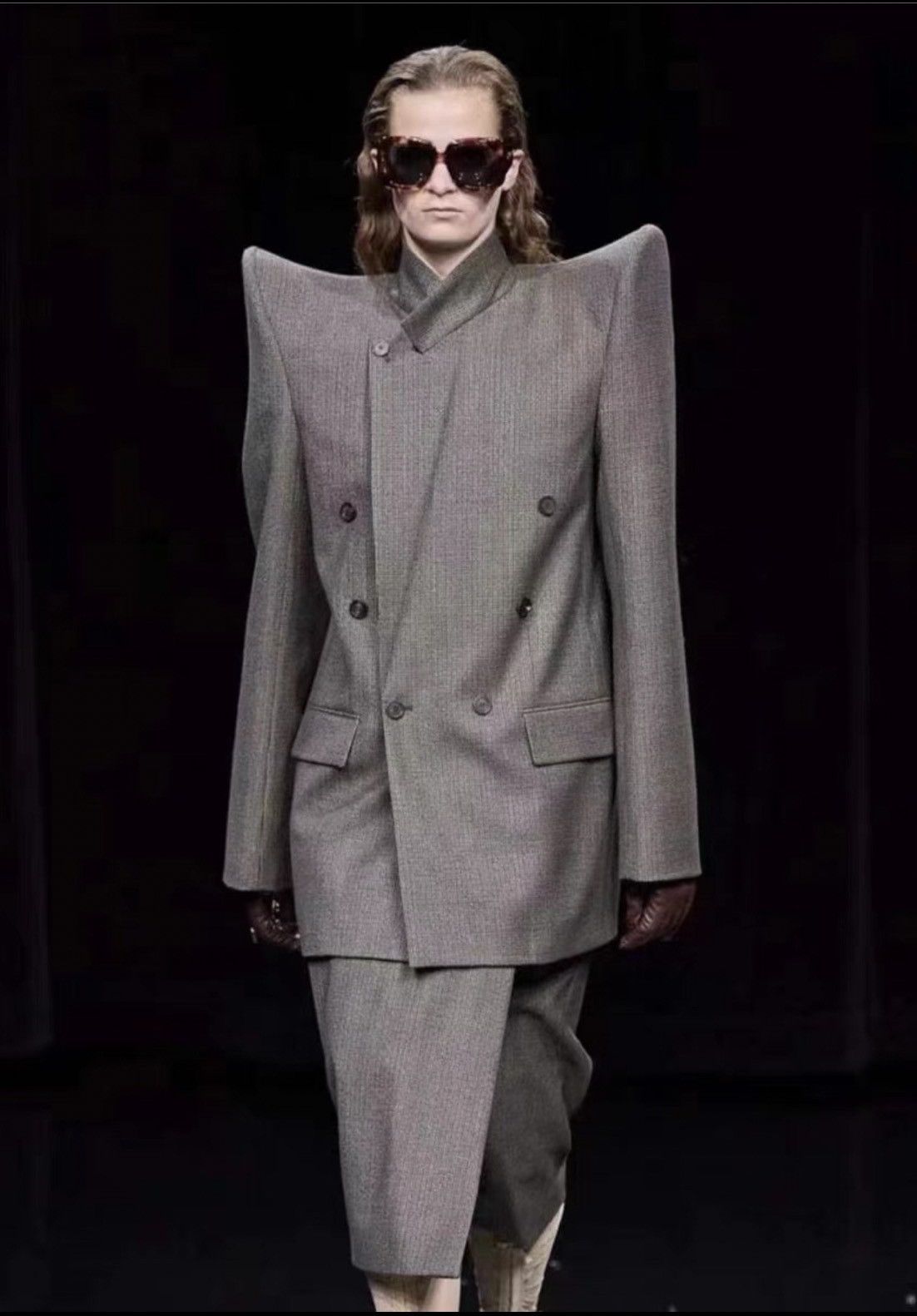 Balenciaga Balenciaga pagoda shouder pad blazer | Grailed