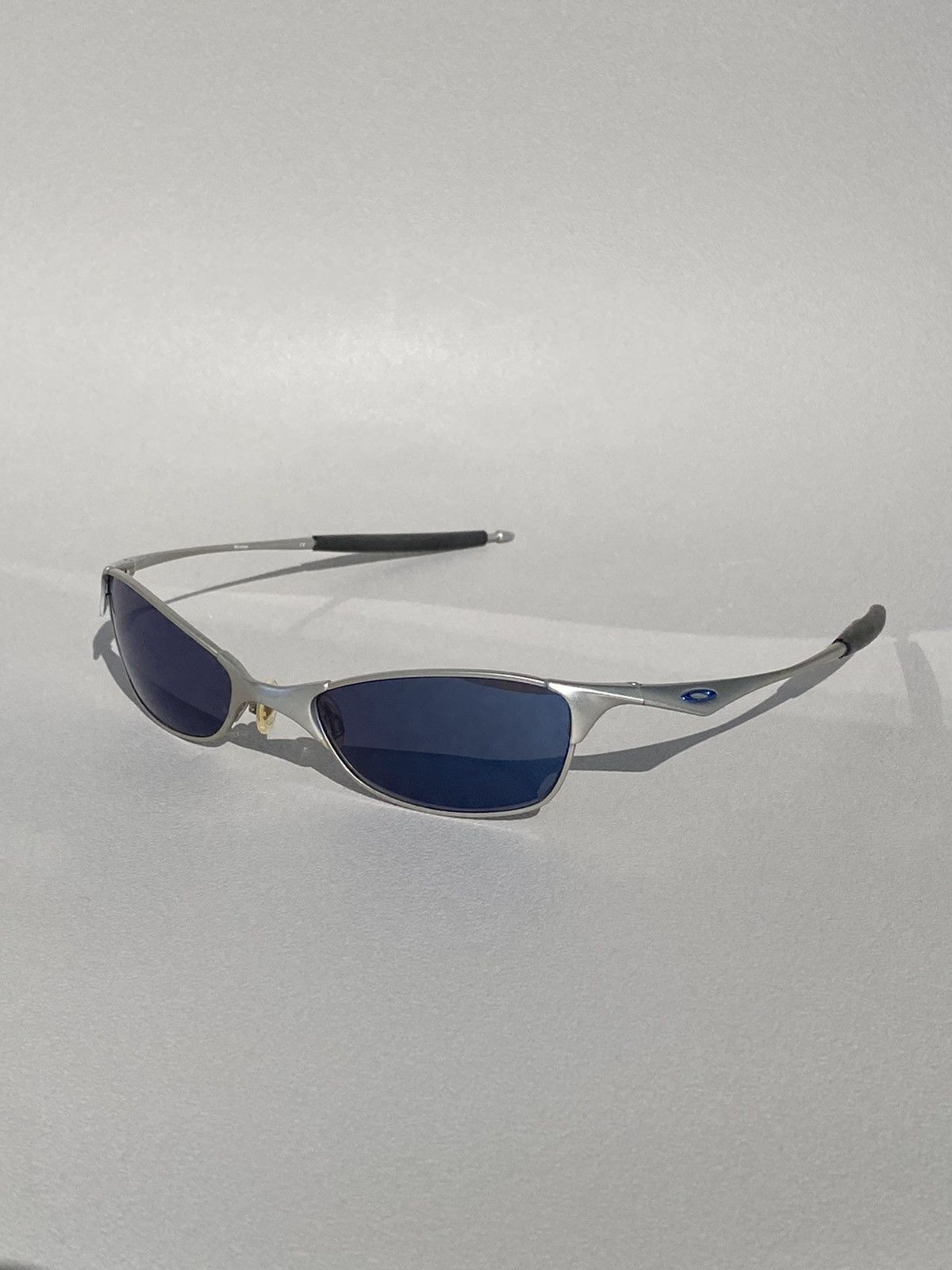 Oakley × Vintage Vintage Oakley sunglasses wiretap 1.0 | Grailed