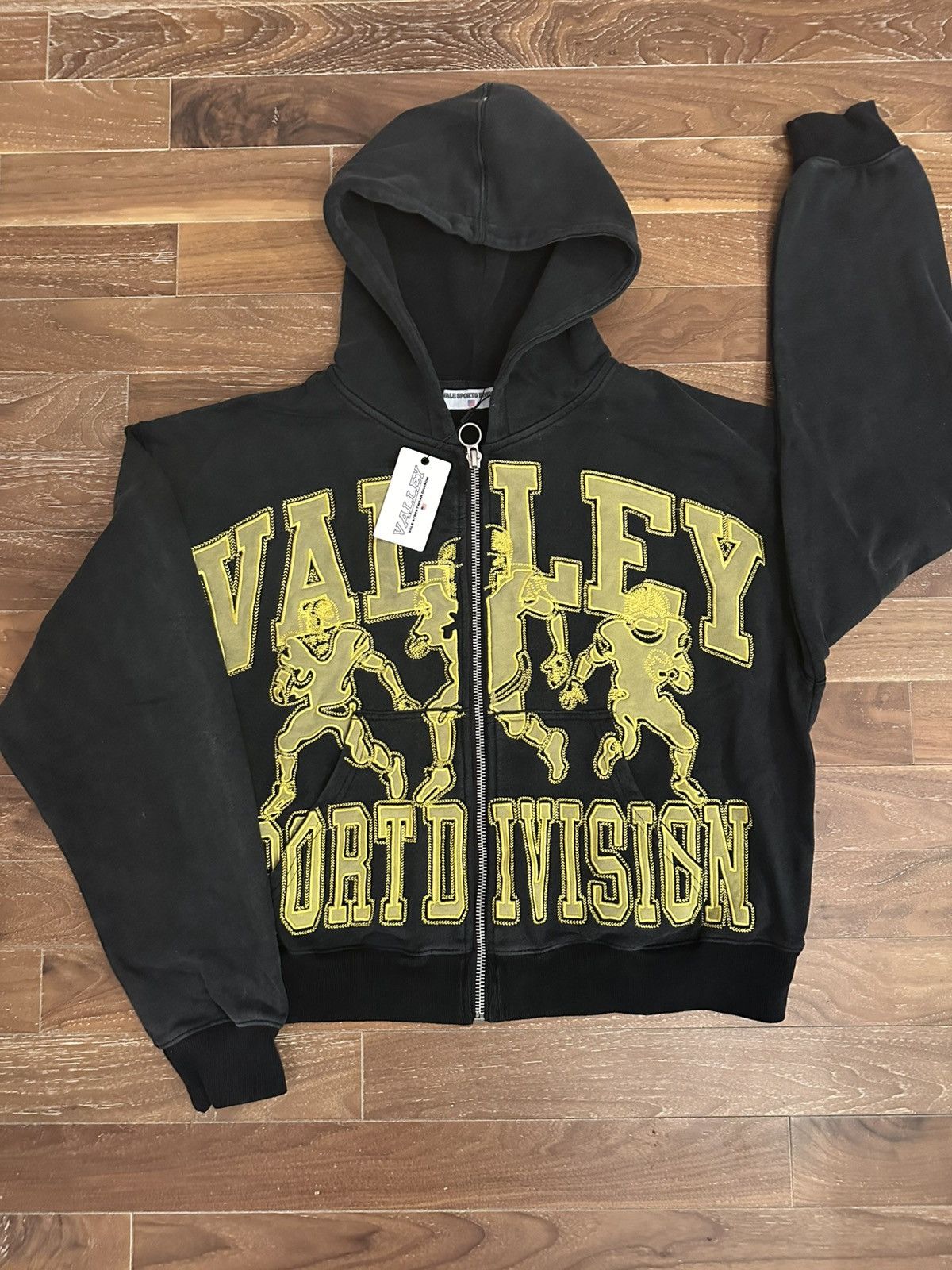 Hype × Streetwear × Vale Valley sports divison zip up hoodie | Grailed