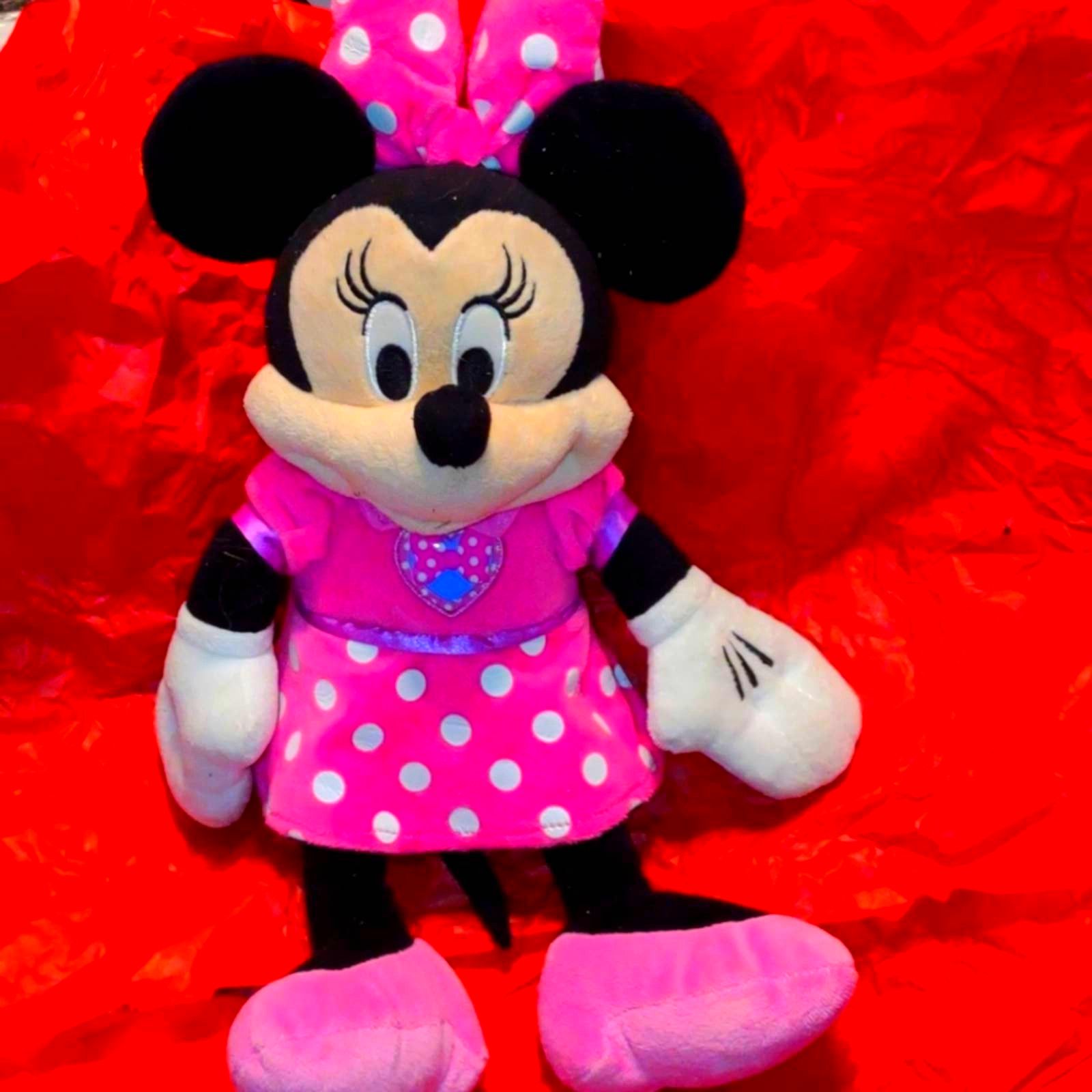 Disney Beautiful Minnie Mouse 14 in | Grailed