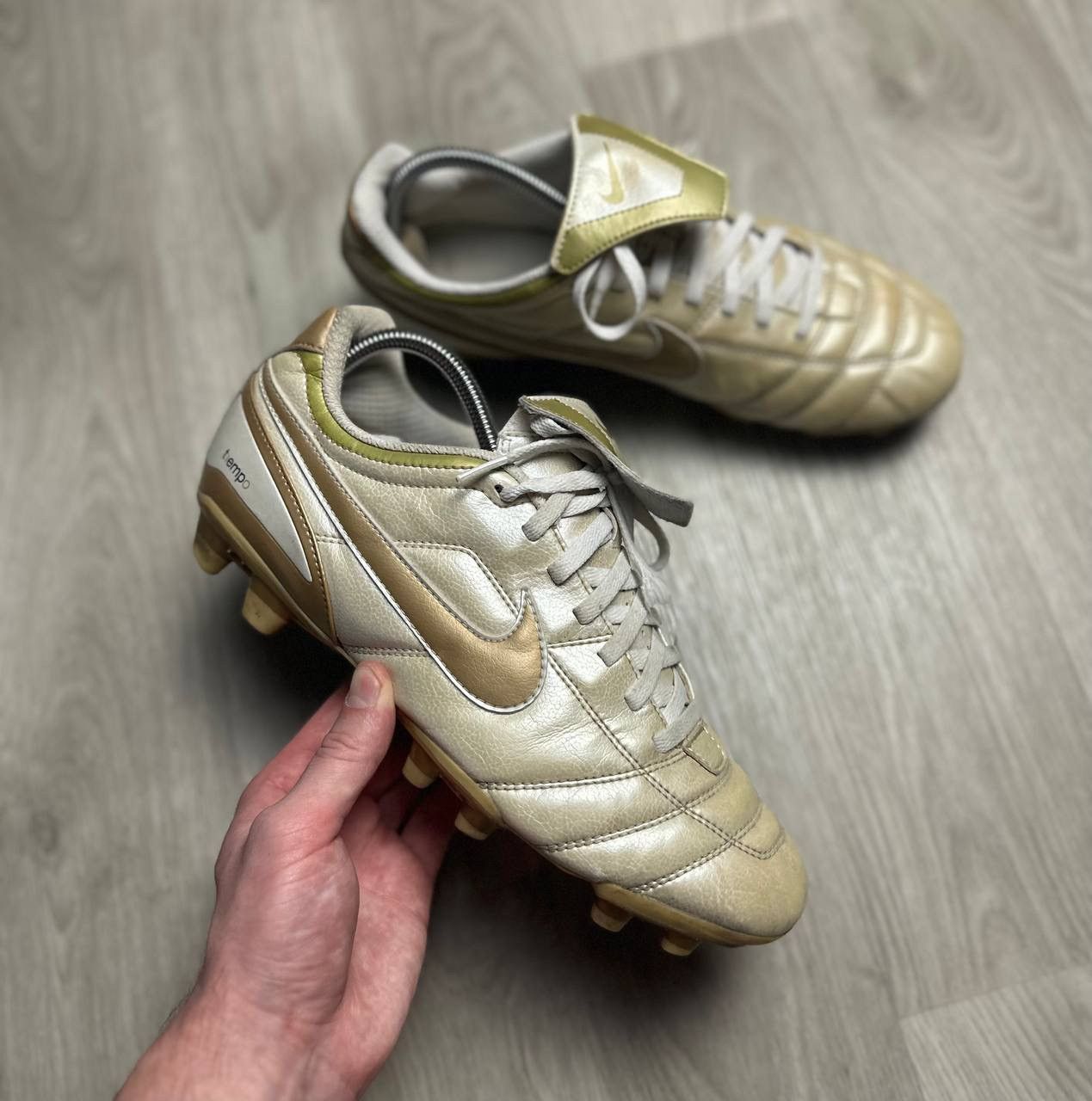 Vintage Vintage Nike Tiempo Legend VII R10 Ronaldinho White Gold | Grailed
