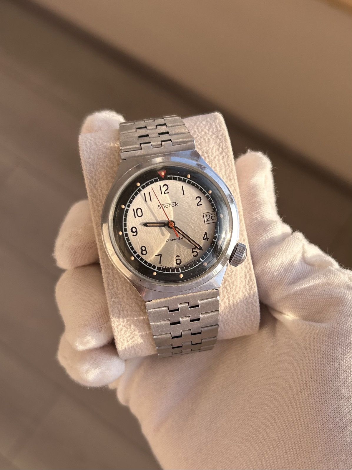 Vintage Vintage Watch Vostok USSR Soviet Mechanical Wristwatch 1980s ...