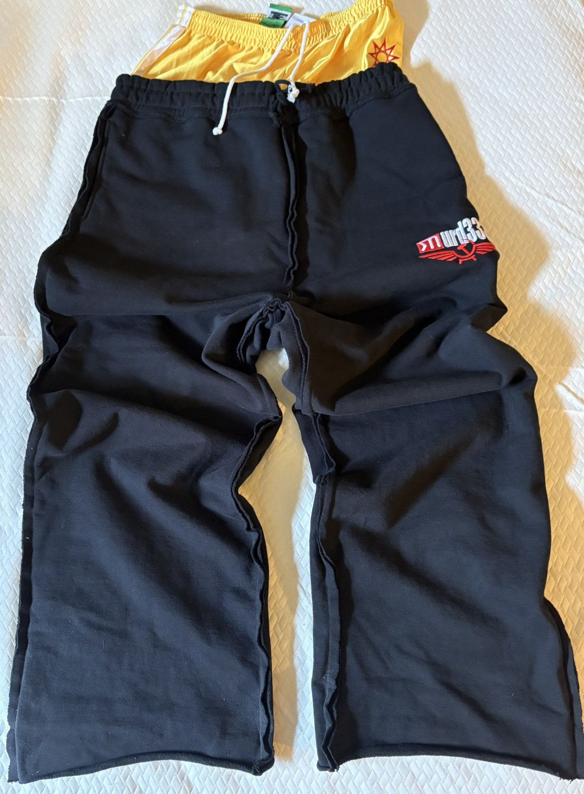 Complex × Streetwear × murd333r.fm COMPLEXCON MURDER FM GREEDY UNIT ...