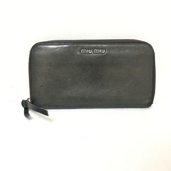 Miu Miu Miu Miu wallet | Grailed