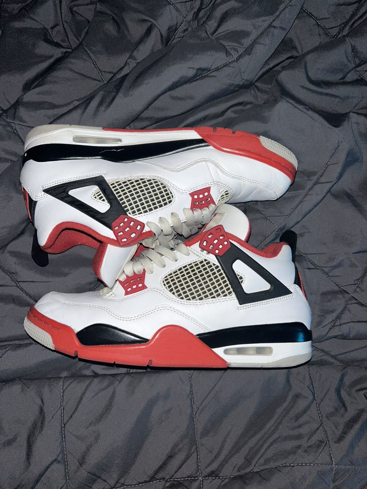 Nike Jordan 4 fire red | Grailed