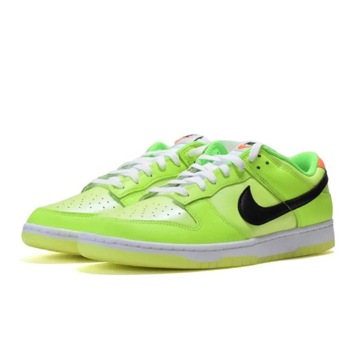 Nike Nike Dunk Low SE Splash Volt Glow in Dark Mens 11 NEW IN BOX | Grailed