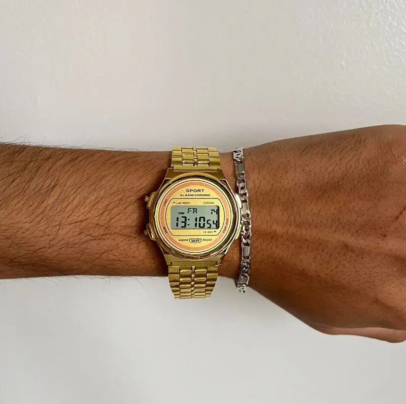 Casio Y2K 2000s vintage retro round stainless steel digital watch | Grailed