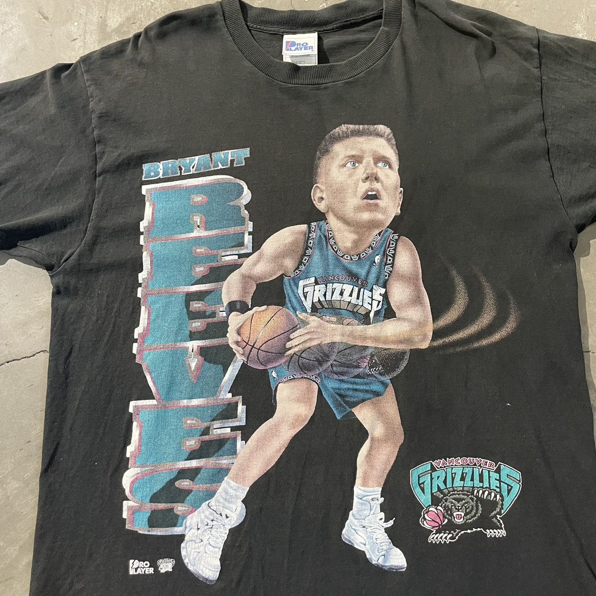 NBA × Pro Player × Vintage 1990s Bryant Big Country Reeves Vancouver ...