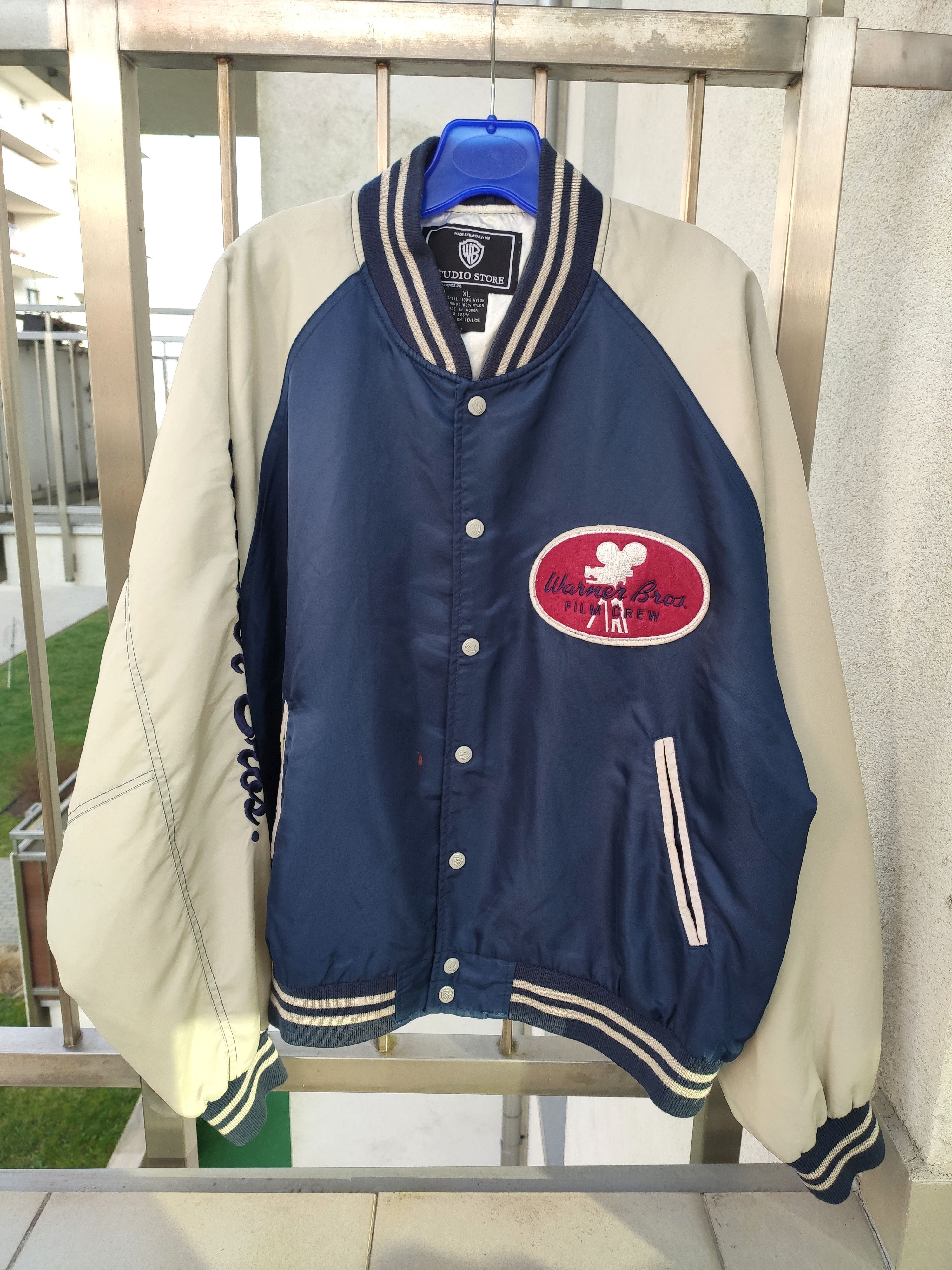 Vintage Vintage Warner Bross usa bomber jacket boxy 90s 80s | Grailed