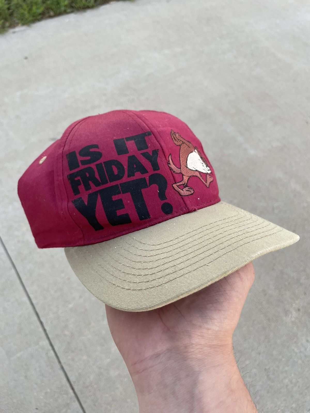 Streetwear × Vintage × Warner Bros Vintage Taz Looney Tunes Slogan Hat ...