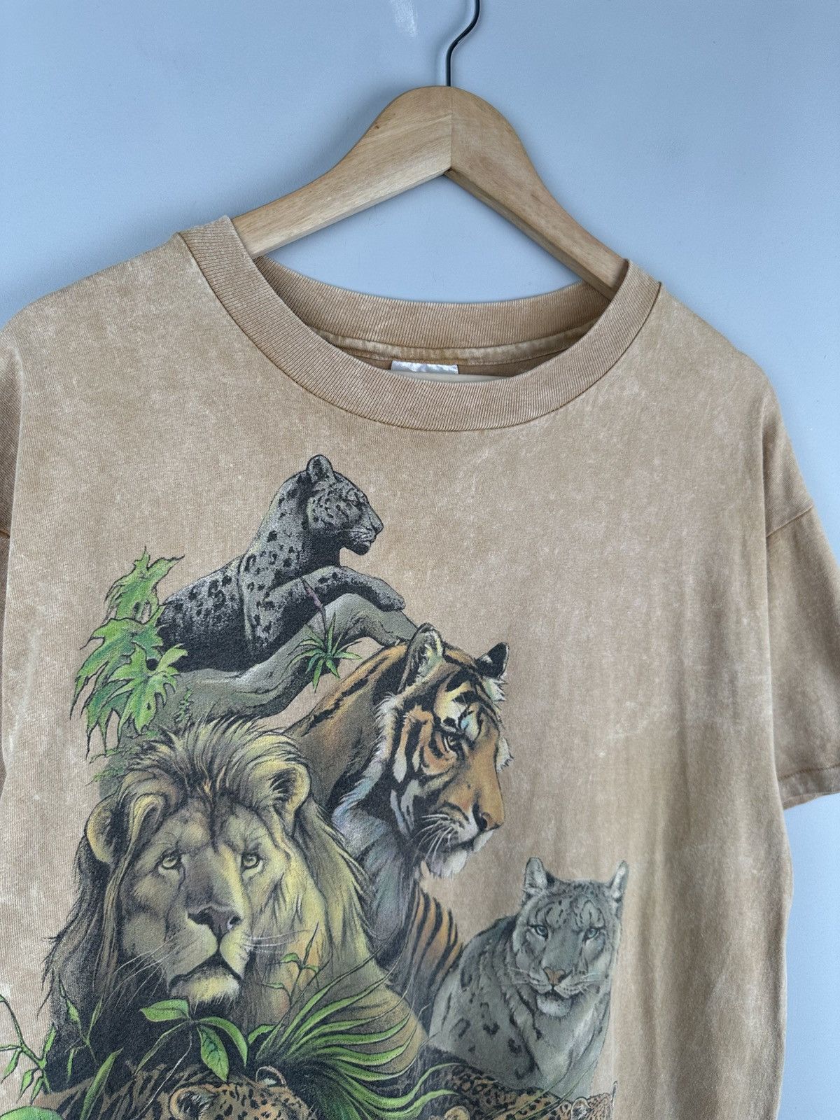 Hanes 90s Vintage Hanes Animal Tee Oversized Made in USA | Grailed