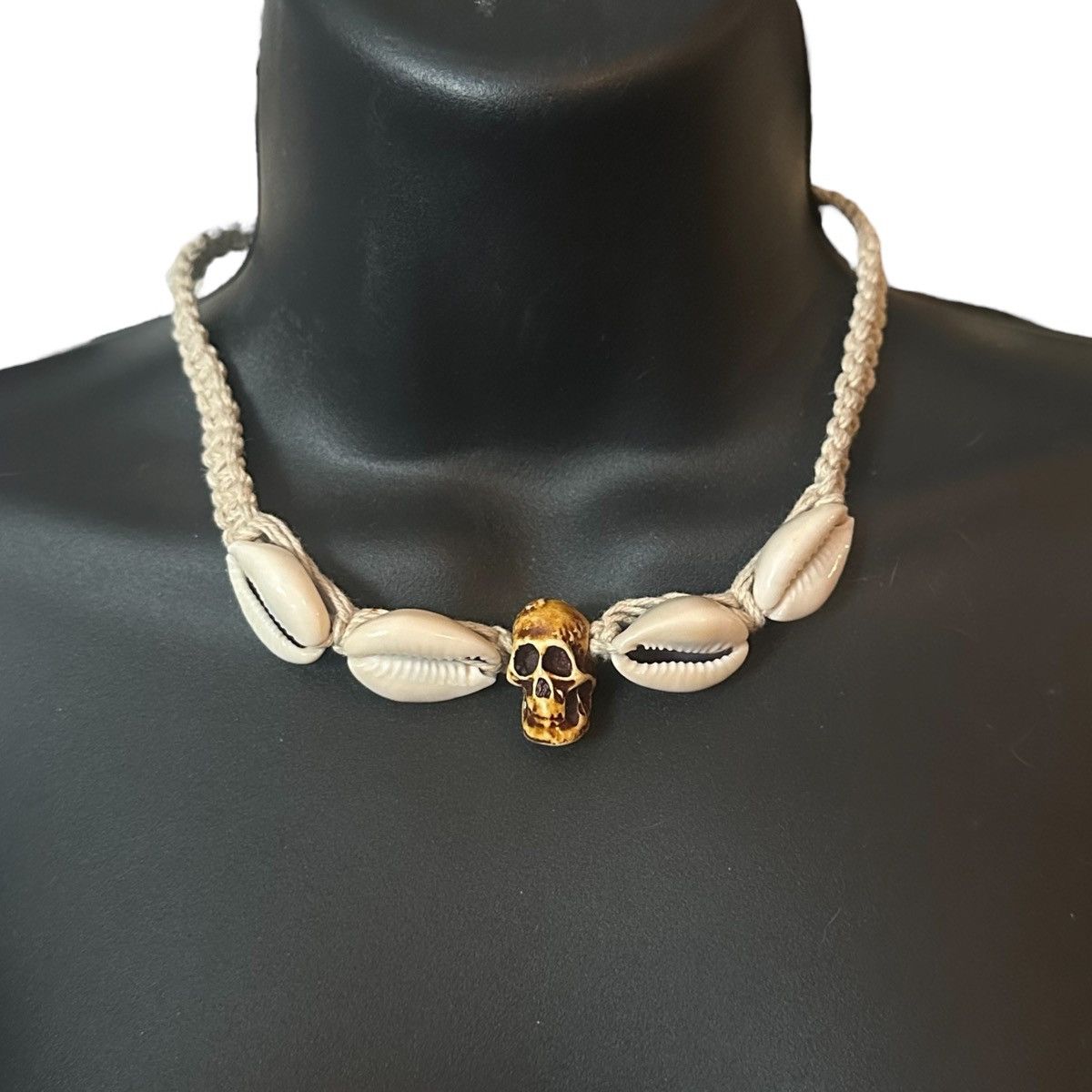 Other Seashell and skull macrame necklace | Grailed