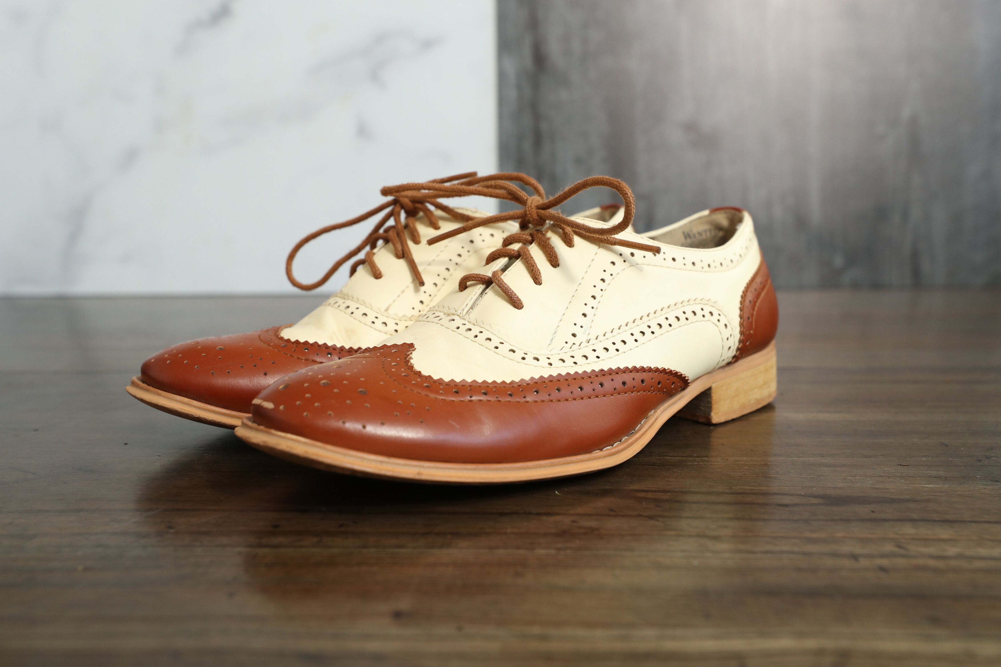 Streetwear × Vintage Wanted Vintage Two Tone Wingtip Shoes (10) | Grailed