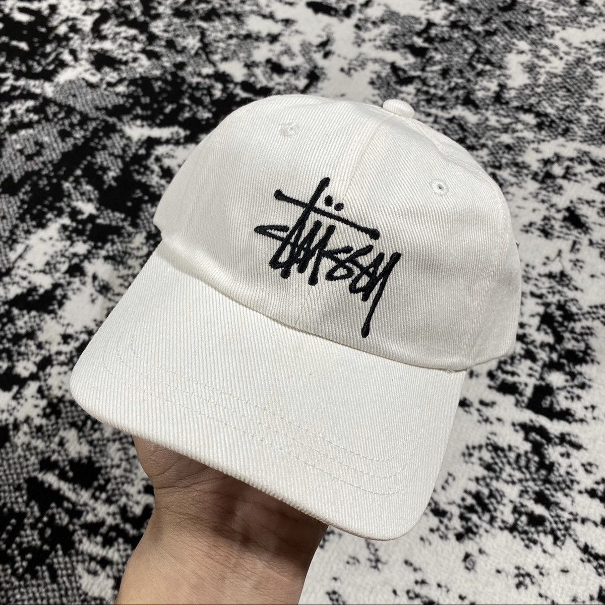 Streetwear × Stussy STUSSY BIG LOGO LOW PRO CAP / WHITE | Grailed