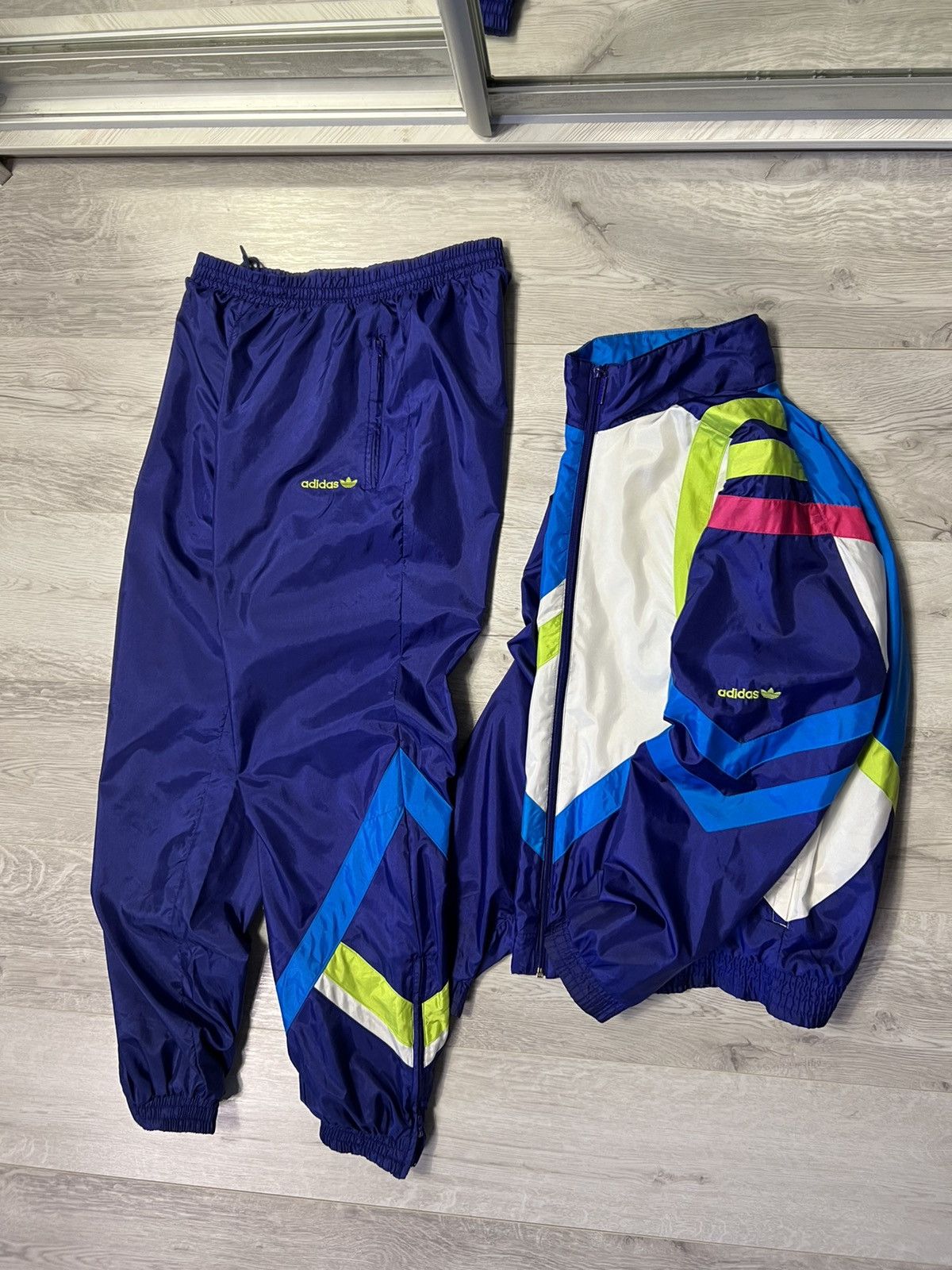 Adidas × Retro Jacket × Vintage Rare 90s Vintage ADIDAS ORIGINALS ...