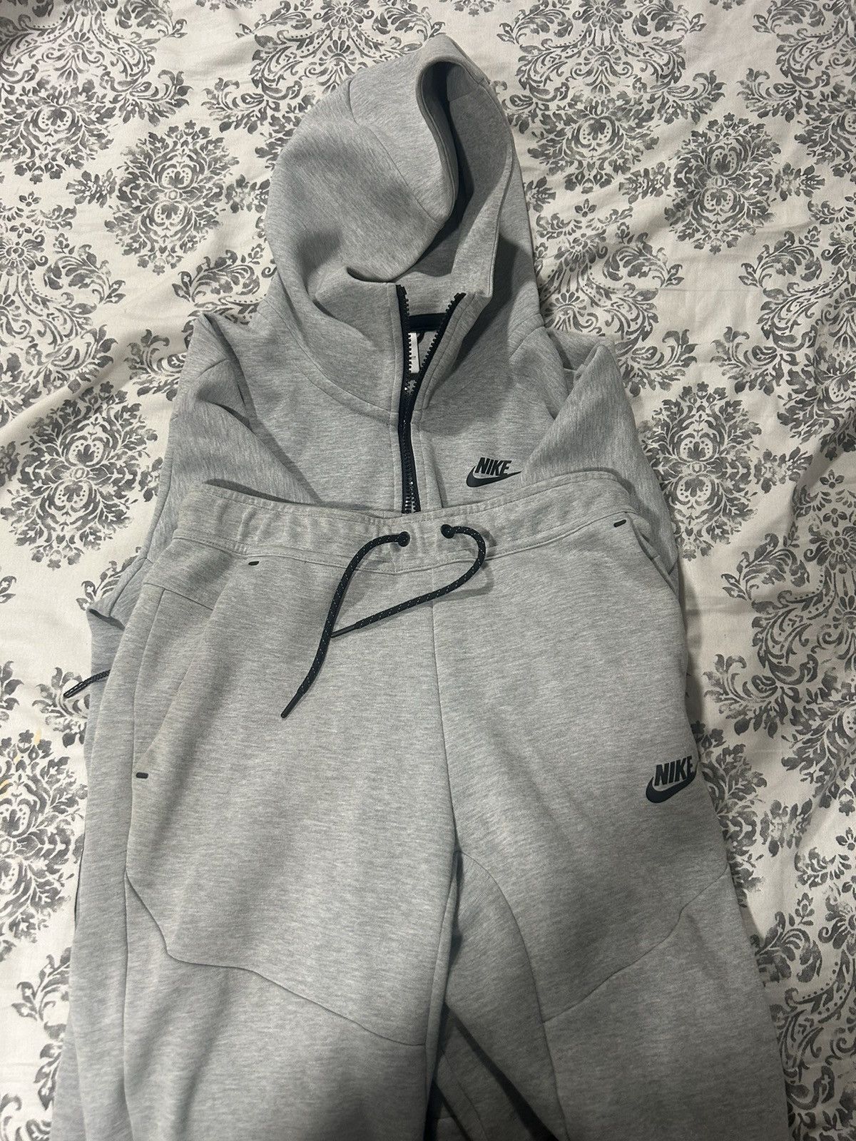 Nike Grey Old Season Tech Fleece | Grailed
