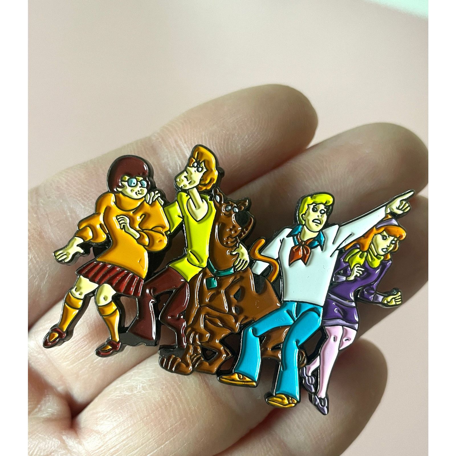 Disney Scooby Doo Shaggy Velma Fred Daphne Enamel Pins 313-1 | Grailed