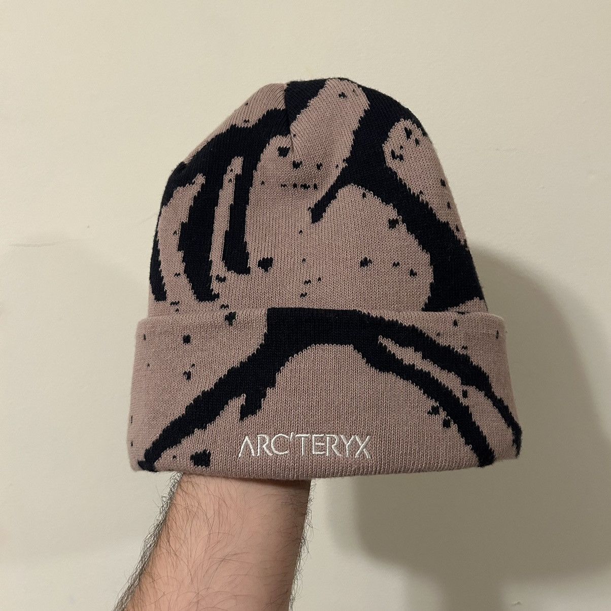 Arc'Teryx Grotto toque / beanie lavender navy | Grailed