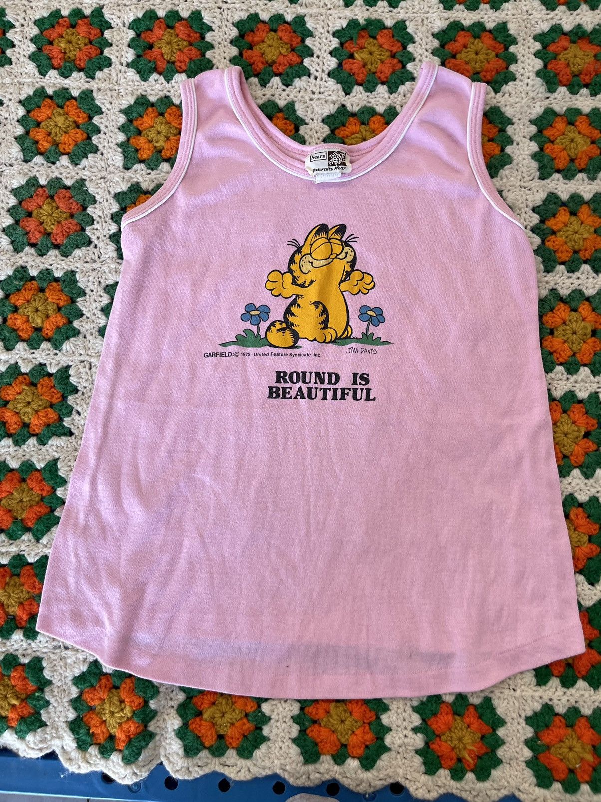Vintage 70s 80s sears garfield round is beautiful pink tank top | Grailed