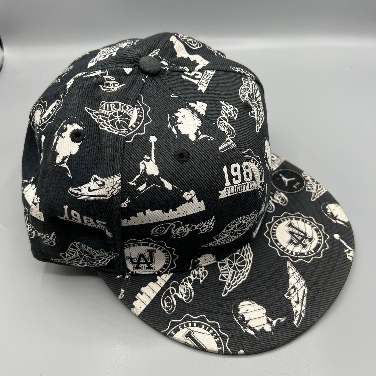 Jordan Brand Air Jordan Hat Men 7 1/2 All Over Print Flight Fitted Cap ...