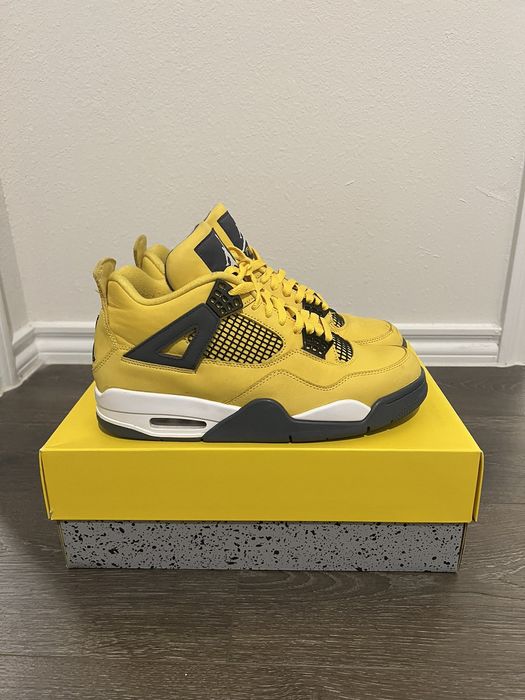 Nike Air Jordan 4s Lightning | Grailed