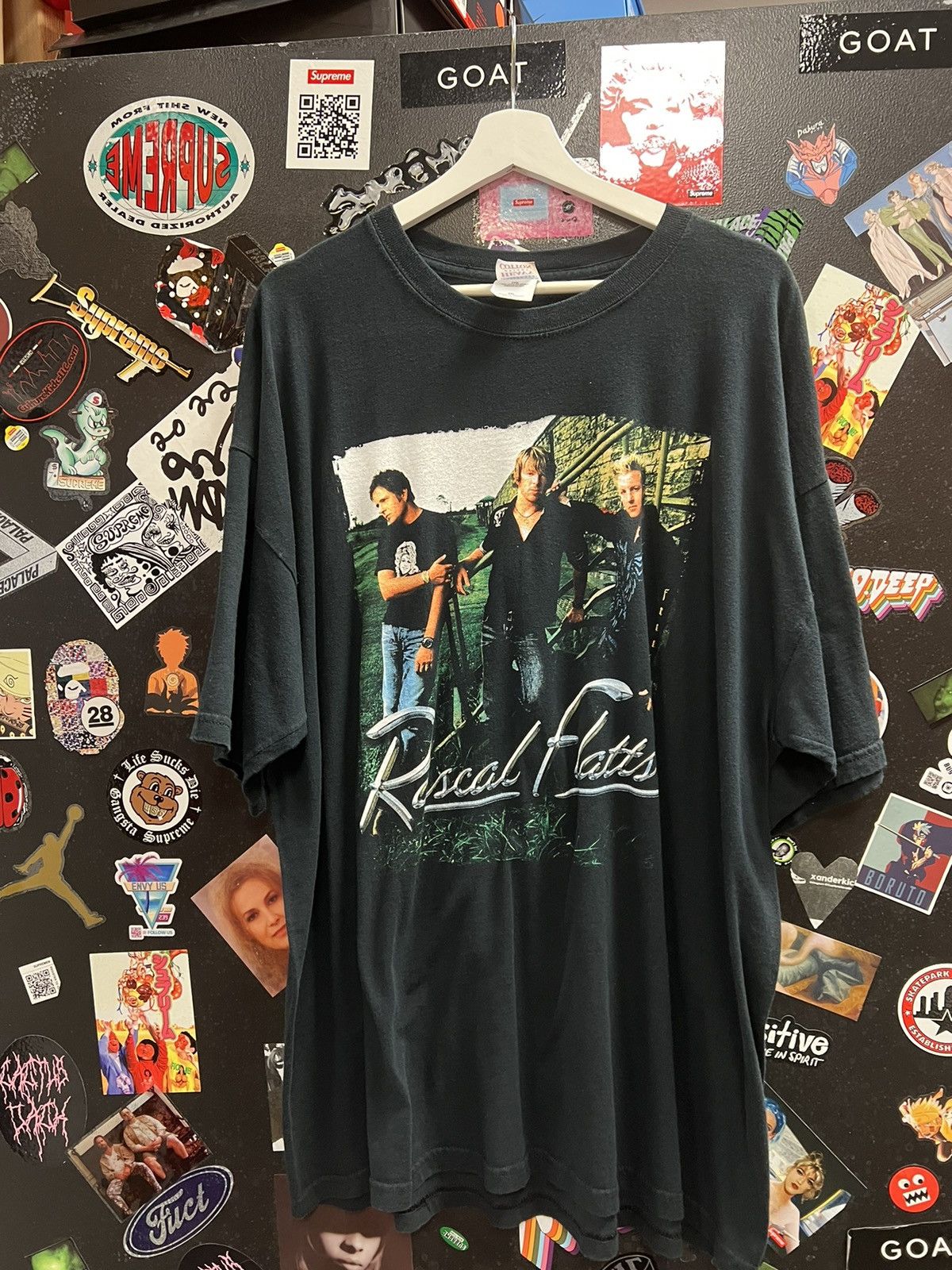 Band Tees × Vintage Vintage Rascal Flats Tour Tshirt | Grailed