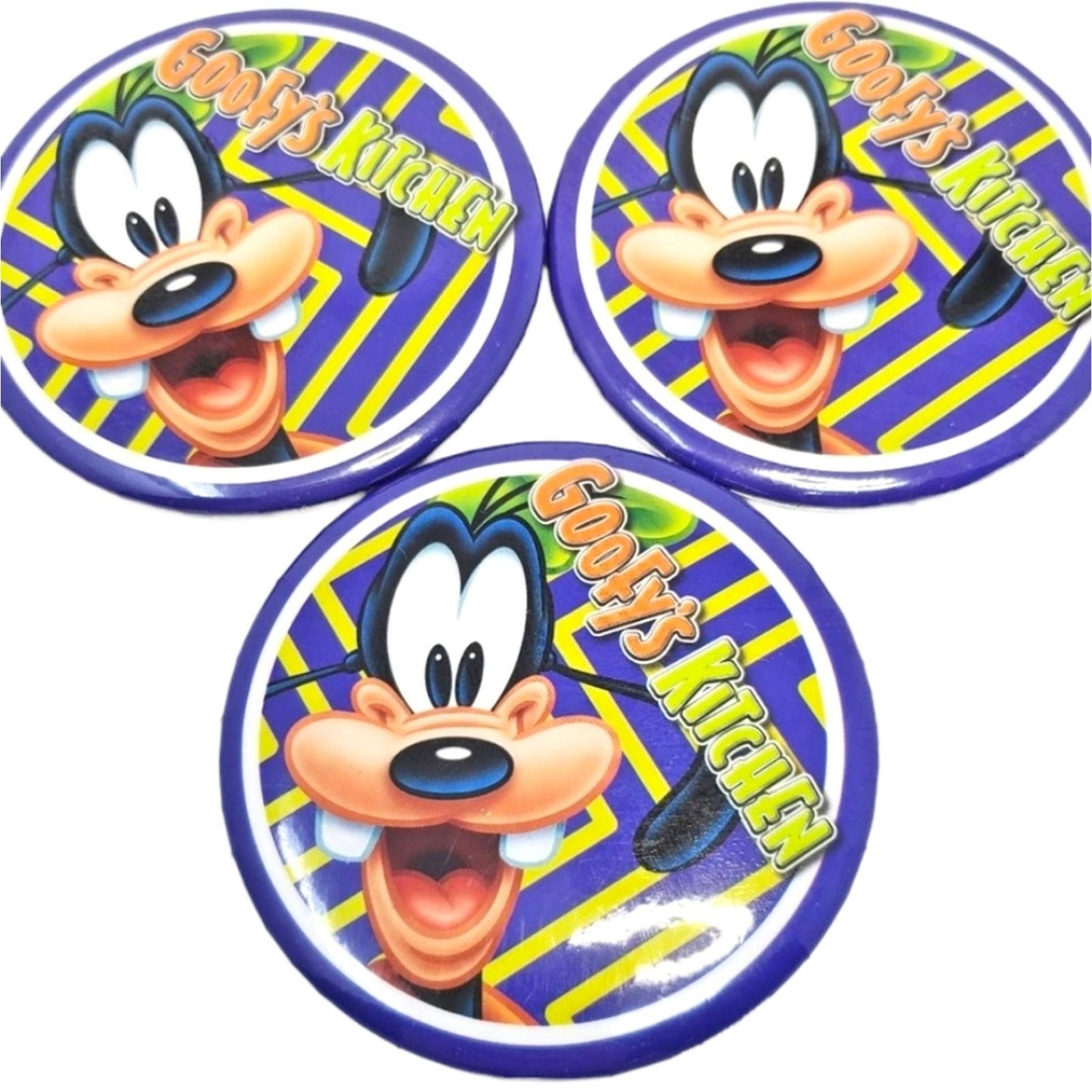 Disney Disney Goofy's Kitchen Set of 3 Buttons vintage | Grailed