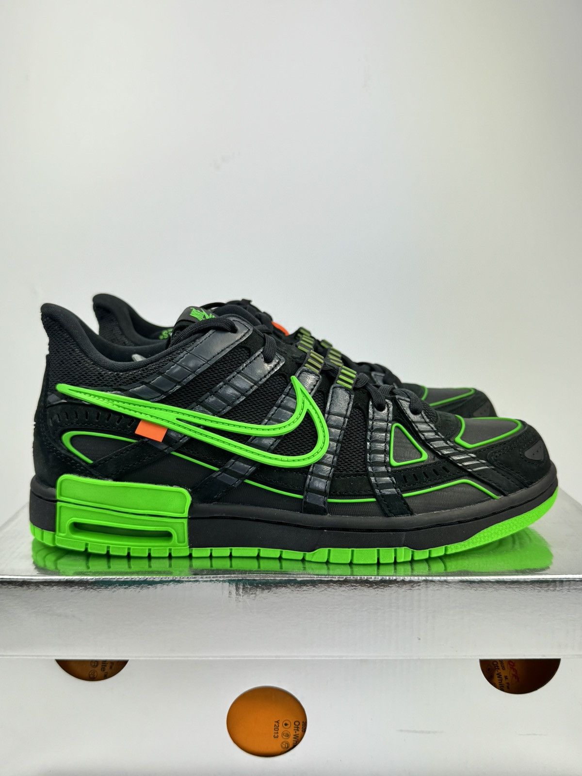 Nike × Off-White NIKE AIR RUBBER DUNK LOW X OFF-WHITE GREEN STRIKE ...