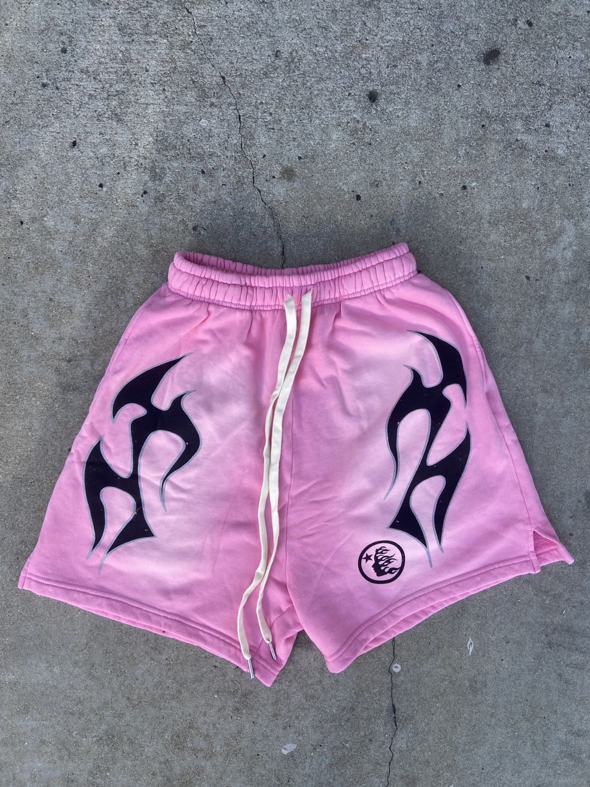 HELLSTAR HELLSTAR STUDIOS FLAME SHORTS - LARGE | Grailed