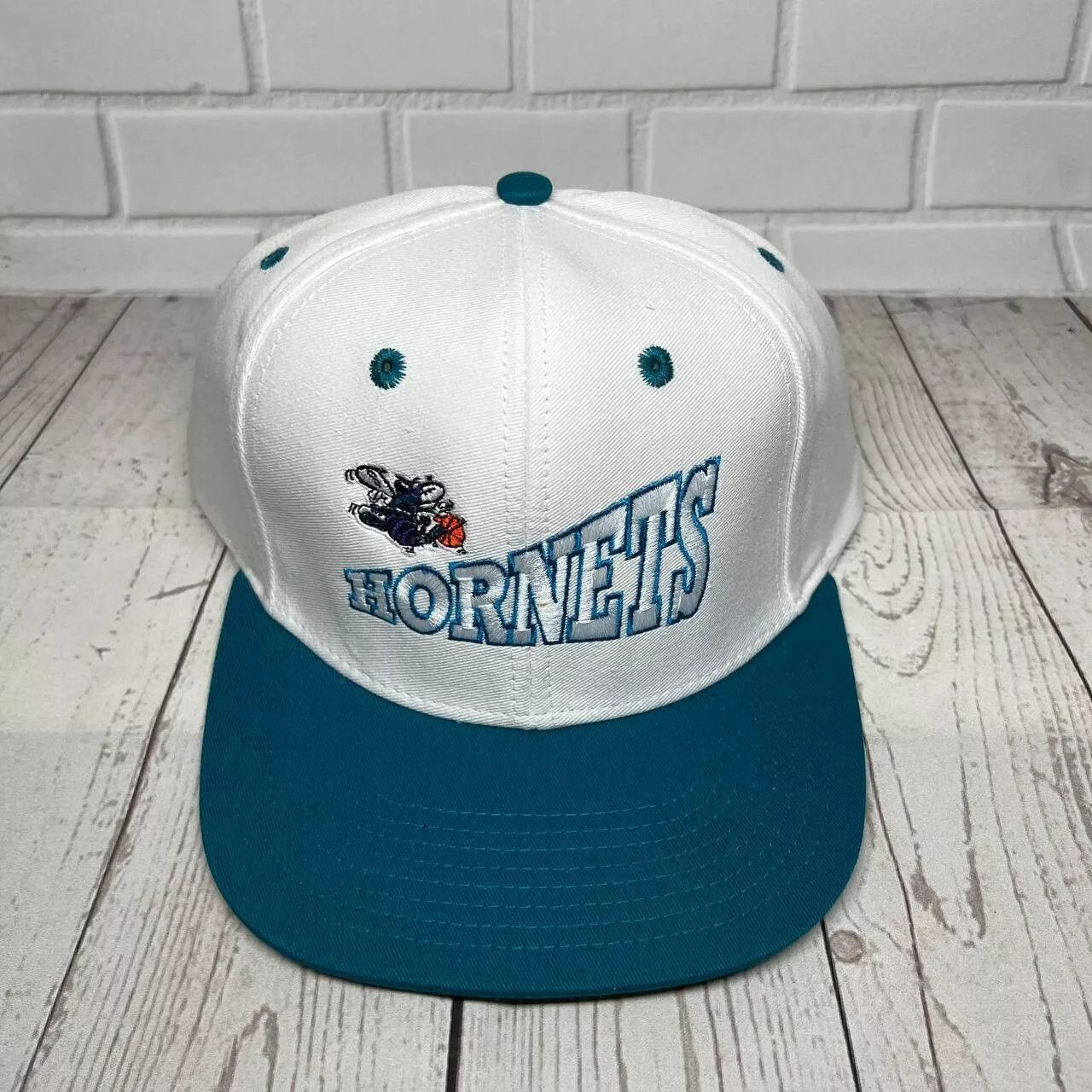 Adidas Vintage Charlotte Hornets NBA Hat Snapback Cap White New Men ...
