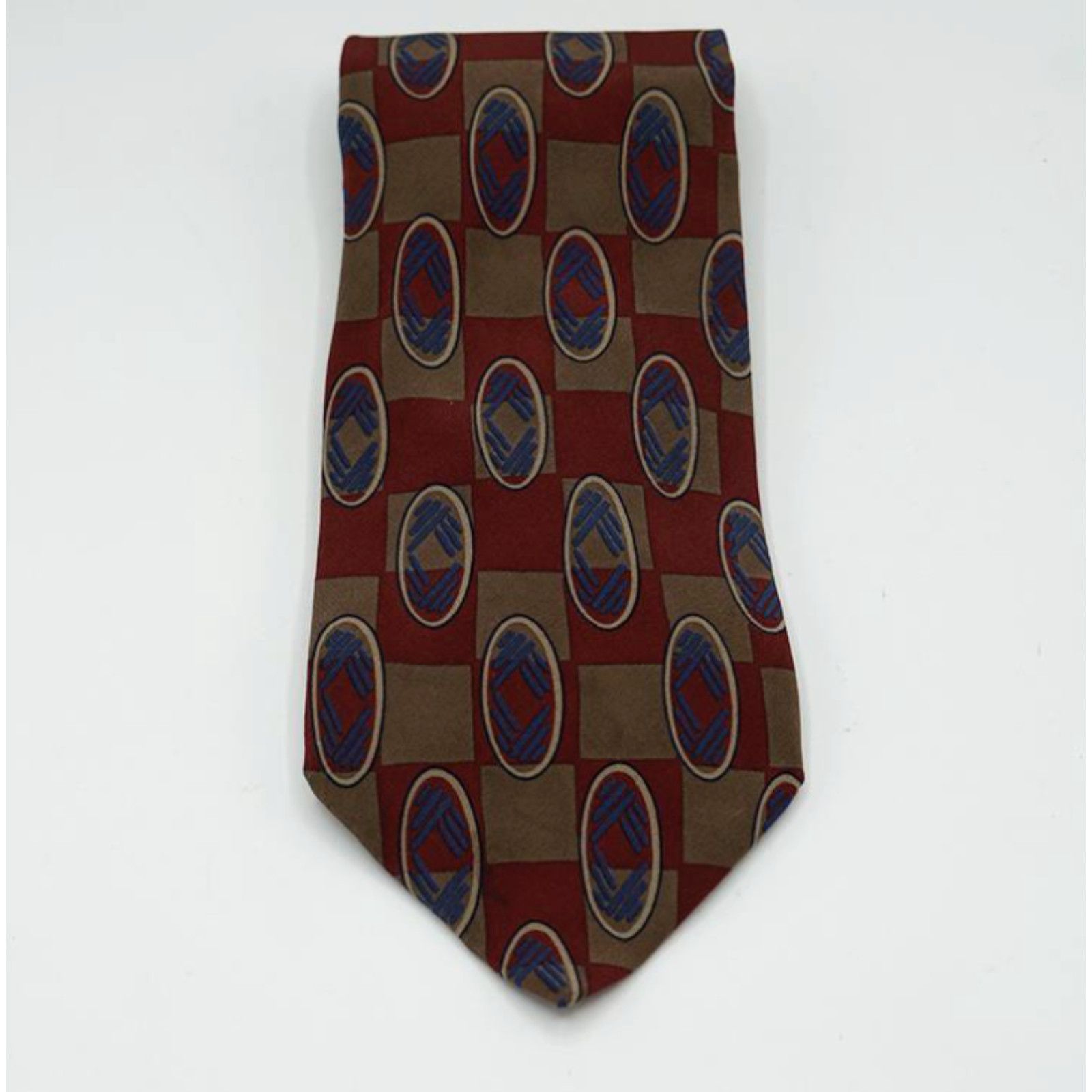 Vintage Luxurious Italian Designed Alcione Silk Necktie For The Modern ...