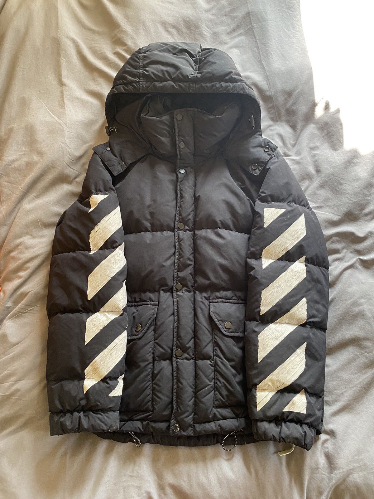 Off-White *INCREDIBLY RARE* OFF-WHITE PAINTED LOGO PUFFER | Grailed