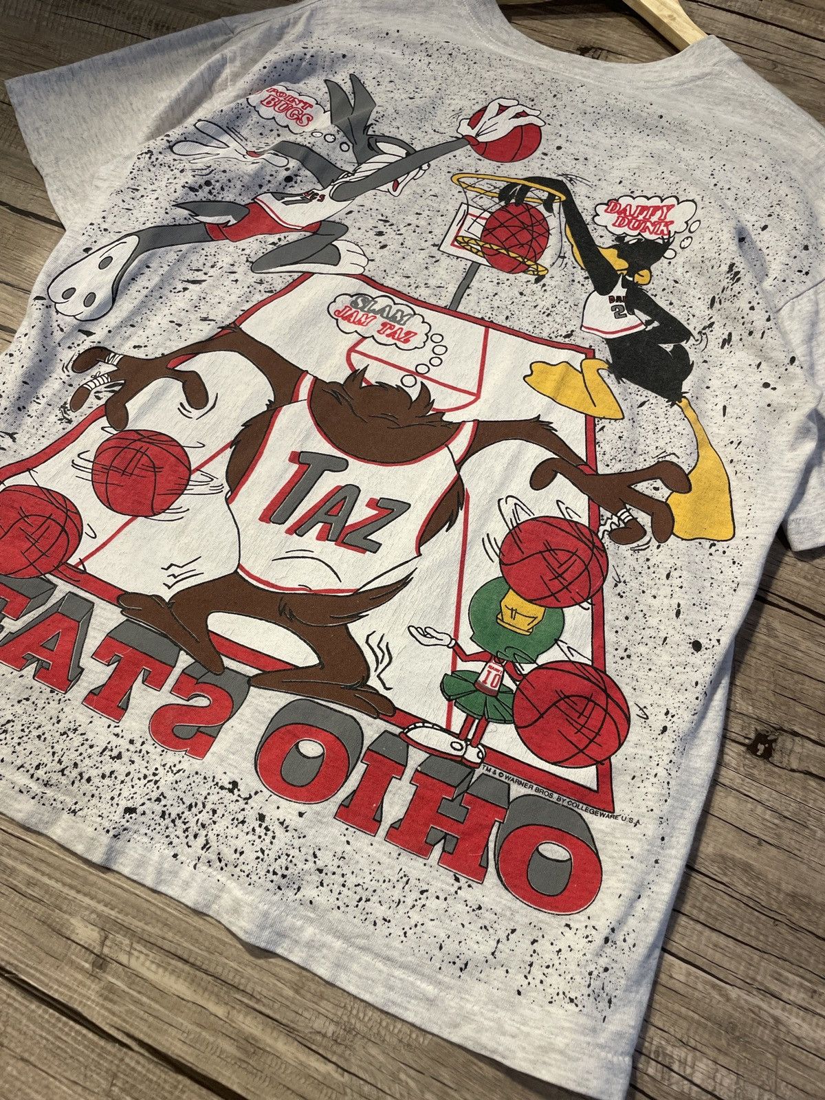Vintage 90s single stitch Taz looney tunes AOP | Grailed