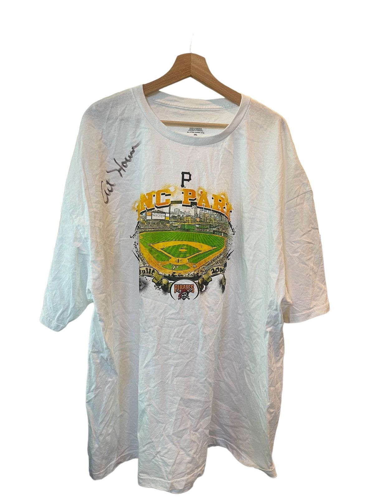 MLB × Vintage 3XL Art Howe signed 2009 Pittsburgh Pirates T-shirt | Grailed