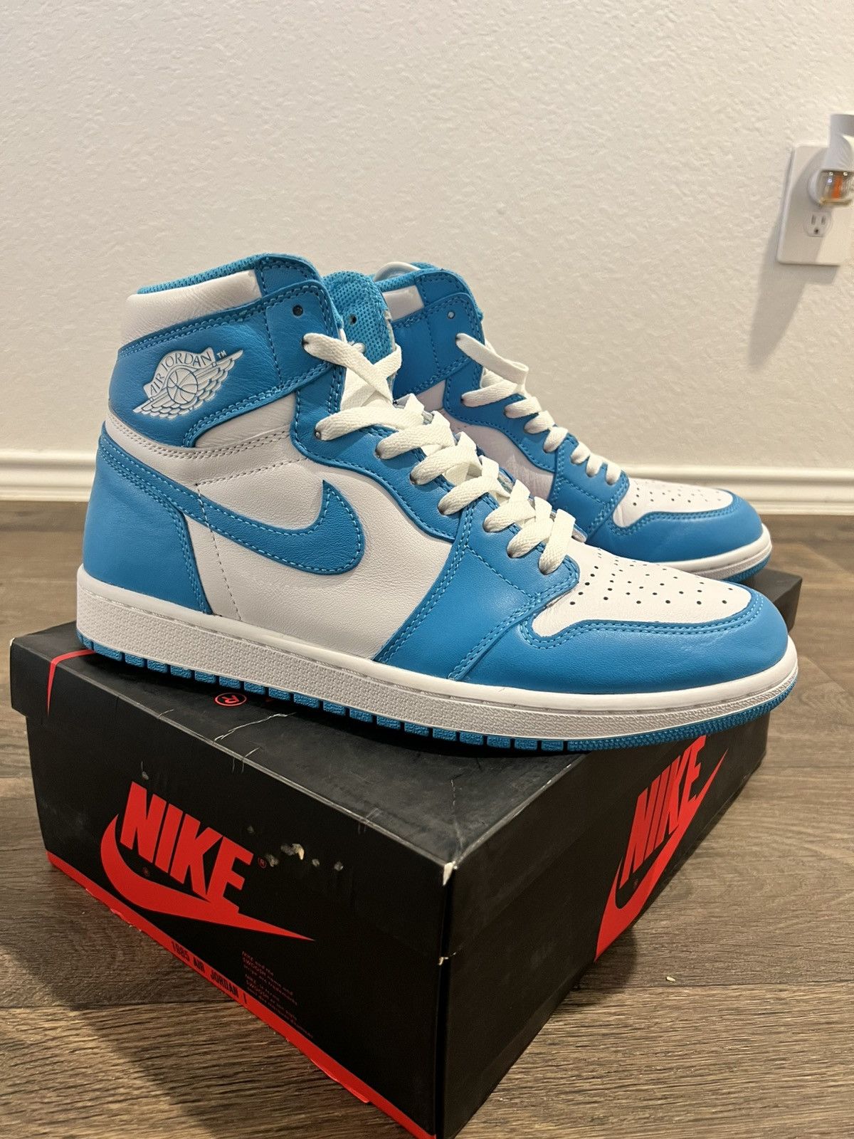 Jordan Brand Air Jordan 1 UNC/Powder Blue | Grailed
