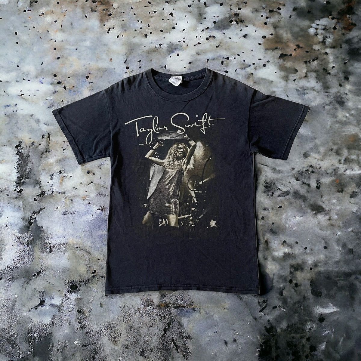 Band Tees × Good Music Merchandise × Vintage Taylor Swift Original ...